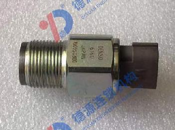 China 499000-6160 HIGH PRESSURE COMMON RAIL FUEL PRESSURE SENSOR FOR HINO TRUCKS for sale