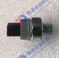 China 83530-E0220 TRUCK SPARE PARTS OIL PRESSURE SENSOR OEM REPLACEMENT FOR HINO for sale