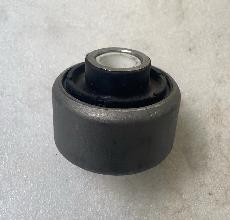 China A0009980642 PRECISION TORQUE ROD DROP ARM HOLDER SLEEVE REPLACEMENT FOR BENZ for sale