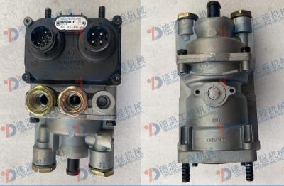 China 4800014000 BRAKE SIGNAL TRANSMITTER FOOT BRAKE VALVE ISUZU GIGA DECA360 6UZ1 6WF1 6WG1 6WA1 for sale