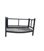 China Metal Elevated Dog Bed for Small and Medium Pets 63*44*40cm Bearing Capacity 10-20kg for sale
