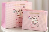 China Embossed Printing Paper Bag 250gsm Printed Paper Carrier Bags for sale
