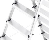 China Anti Slip  Aluminium Folding Step Stool 2x8 Steps Wih Non Marring Feet for sale