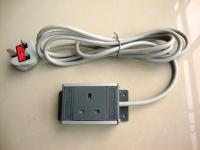 China Single Receptacle UK Power Distribution Unit with 13A 250V Rating and 2400W Capacity for Industrial Applications for sale
