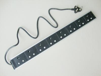 China South Africa 16A 250V 8 Outlet Industrial Power Strip Rack Mountable with Circuit Breaker for sale