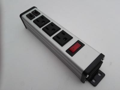 China Waterproof 3 Outlet Power Strip with Dual USB Charger 5V 2.1A & 10A Max Current IEC Input for sale