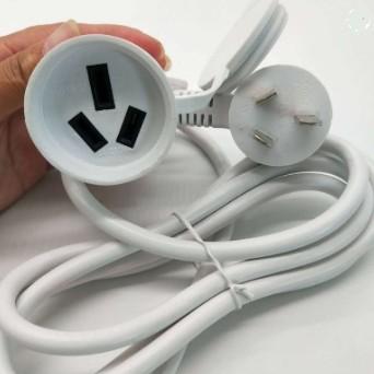 China CCC Approved Rainproof IEC Extension Power Cord 3x0.75mm2 Bare Copper Wire 16A 3-Pin Plug for sale