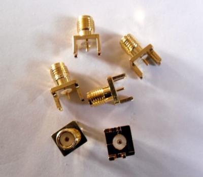 China 50 75 Ohm Deflection SMA Connector Brass Shell Gold Plated RF Coaxial 0-6GHz for sale
