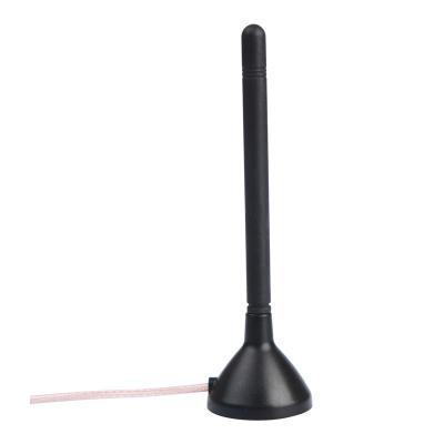 China Multi-Band External Waterproof Glue Stick Magnetic Suction Cup Antenna 3-35V 50 Ohm for sale