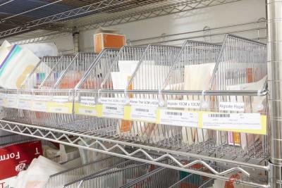 China Laboratories Modular Chrome Wire Storage Shelf Units and Product Handling Solutions for sale
