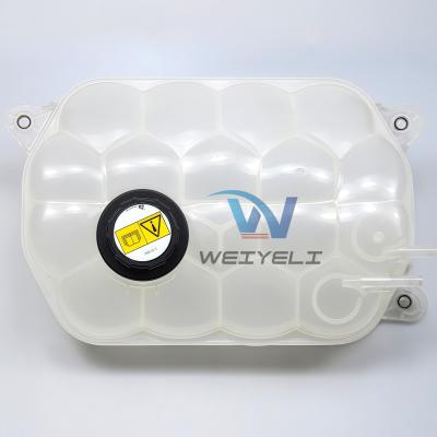 China Water Expansion Coolant Tank 334/G3689 333/C9425 333/K2338 334/G3688 Radiator Overflow Bottle for sale