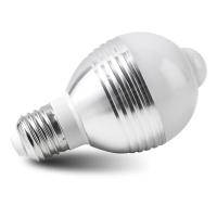 China 7W Outside Motion PIR Sensor Light Bulb Energy Efficiency 120° Beam Angle for sale