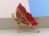 China Red Petal Diamond Brooch Pin With Copper Clasp For Clothing for sale