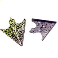 China Crown Suit Collar Pin , Collar Clips For Men'S Shirts Hollowed Out Pattern OEM ODM for sale