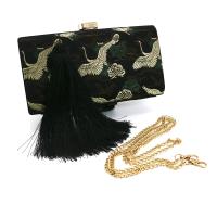 China Embroidered Fabric Evening Clutch Handbag Crane Pattern For Women ODM for sale