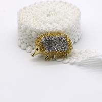China Alloy Material Gold Hedgehog Brooch For Clothing 3.5cm Size for sale