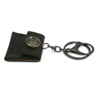 China Cowhide Material Key Chain Pendant With Alloy Buckle 9.5cm× 4.7cm for sale