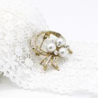 China Round women's bow tie brooch , Pearl And Diamond Brooch for Clothing for sale