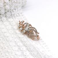 China Rose Gold Fashion Brooch Pin Rose Shape For Clothes 6cm Size Copper Material for sale