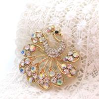 China Hollow Out Fashion Brooch Pin Gold Peacock Open Screen Shape OEM for sale