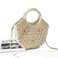 China Corn Skin Woven Crochet Hand Bag , Woven Beach Bag Shell Flower Decorative ODM for sale