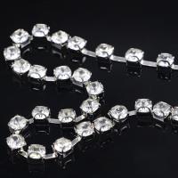 China Copper Pearl And Rhinestone Necklace Inlaid 5.89MM Round Diamond OEM for sale