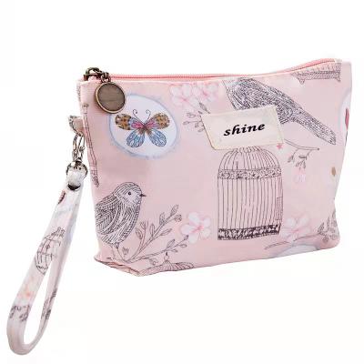 China Pink Printed Zipper Cosmetic Bag Animal Pattern Soft Canvas Fabric Material OEM ODM for sale