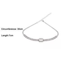 China Alloy Material Pearl And Rhinestone Necklace With Shiny Crystal Diamond for sale