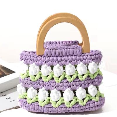 China Wooden Handle Crochet Hand Bag Hand Woven Tulip Flower 16cm×15cm×6cm for sale