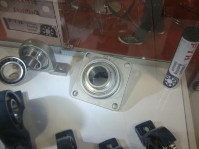 China UCT204 Pillow Block Bearings With Cast Iron Plummer Blocks For Machine Tool Spindles for sale