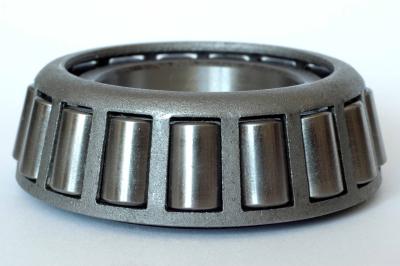 China Long Life Single Row Tapered Roller Bearings Consists Of Radial and Axial Load for sale