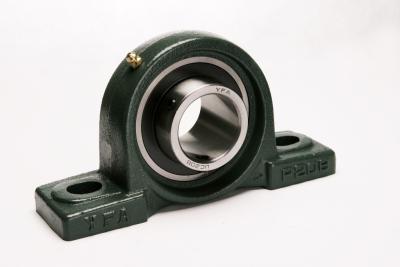 China Pillow Block Bearings UCFL309,  UCFL309-26 With Grub Screws of Cast Iron Pillow Blocks for sale