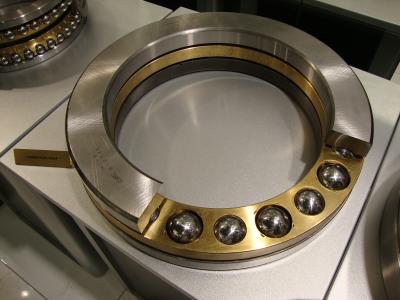 China Long Life Cylindrical Roller Thrust Bearing 51100 51200 51300 51400 series for sale