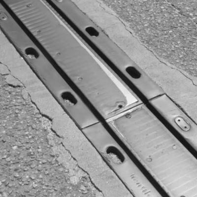 China Elastic Rubber Bridge Expansion Joint Round Rectangular Plate for sale