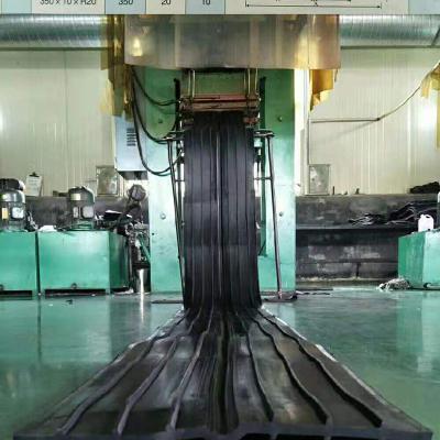 China Buried Rubber Products Concrete Bridge Subway Tunnel Waterstop Sealing Belt for sale
