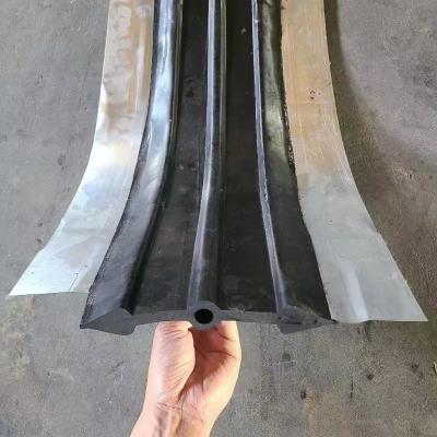 China NBR Rubber Water Stop Ribbed Stable Waterproof For Concrete Joint for sale
