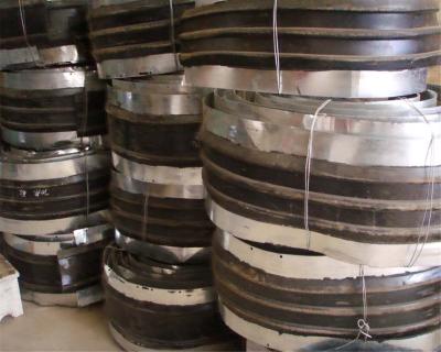 China Ribbed Rubber Products Waterproof Steel Edged NBR Rubber Water Stop for sale