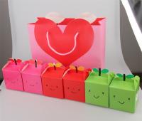 China Cake Gift Food Packaging Boxes Recycled Food Cupcake Folding Box With Handle for sale