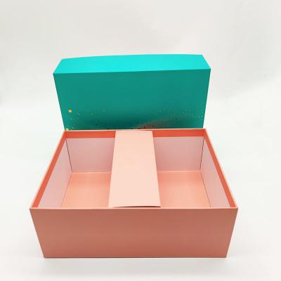 China Airtight CMYK Cosmetic Packaging Shipping Boxes Custom Logo Gift Mailers Box for sale