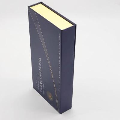 China Custom Recycled Paper Gift Box 220x175x85mm Rigid Board Cosmetic Packaging for sale