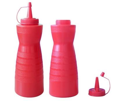 China Environmental Red Pear-Shaped Cooking Oil Squeeze Bottle 6×20cm / 7×20cm / 7×26cm FDA SGS Certified for sale