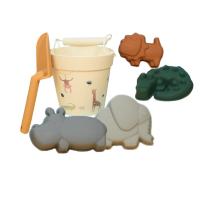 China Food Grade Silicone Beach Bucket Set 7 Piece Outdoor Sand Toy for Kids for sale