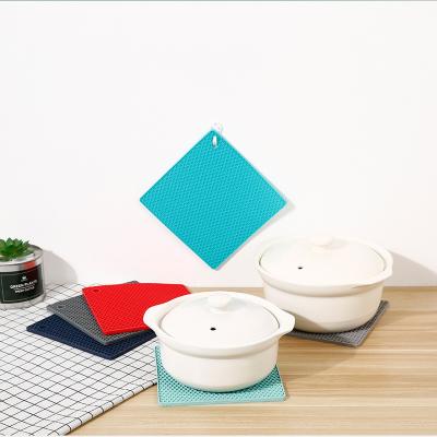 China Food Grade Silicone Anti-Scalding Table Mat 340x340x4mm Heat Resistant Kitchen Splash Guard for sale