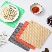 China Food Grade Silicone Potholder Heat Resistant Mat 340x340x4mm Non-slip Honeycomb Bowl Pad for sale