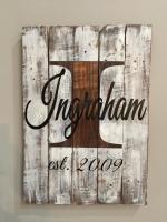 China Home Decorative Wooden Wall Plaques , Wall Sign Sayings 30 X 40 Cm Size for sale