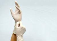 China Waterproof Disposable Sterile Gloves 100% Latex Material Thickness 3-9 Mil for sale