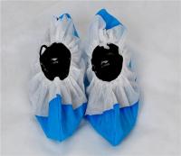 China Cpe Film Coated Non Slip Shoe Covers Disposable Pp Material Water Resistant for sale