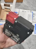 China D4NL-2CFG-B Omron Guard Lock Safety Door Switch Ultimate IP67 Protection EN ISO 14119 Type 2 Standards for sale