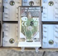 China CR-M024DC2L ABB Plug in relay module Low voltage DC coil double normally open contacts for sale