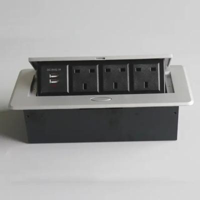China 12W ABS+PC Power Adapter 100-240V With 3 US Powe In Carton Box for sale